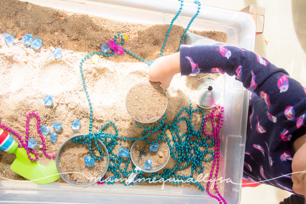 Gender Reveal Sensory Bin - MamaMeganAllysa Gender Reveal Sensory Bin - MamaMeganAllysa